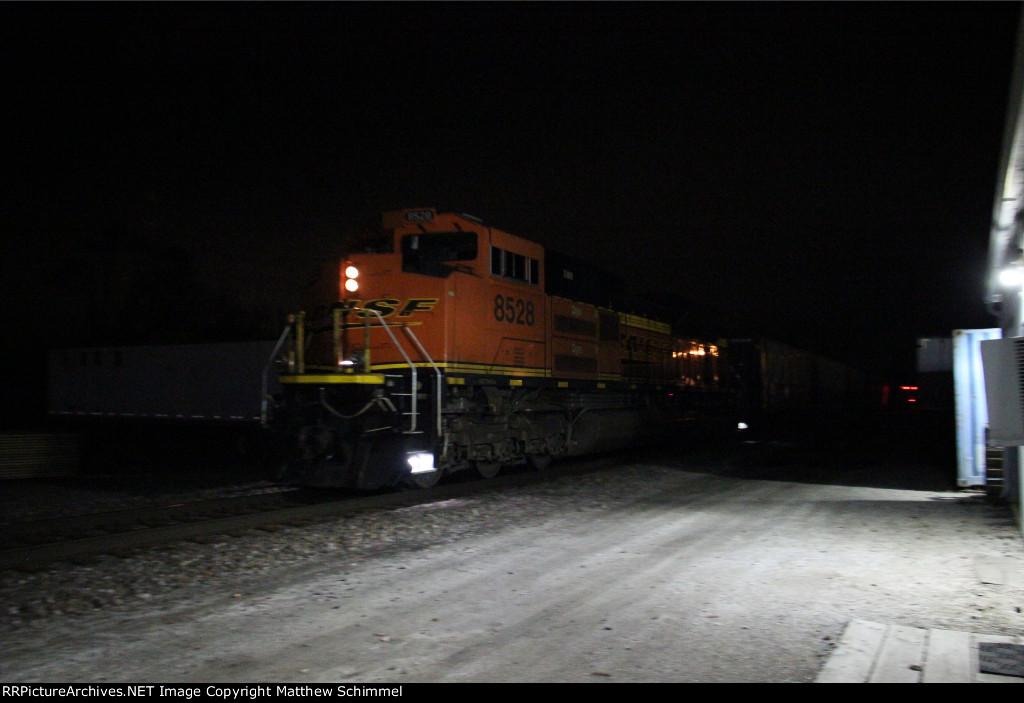 BNSF 8528 - DPU